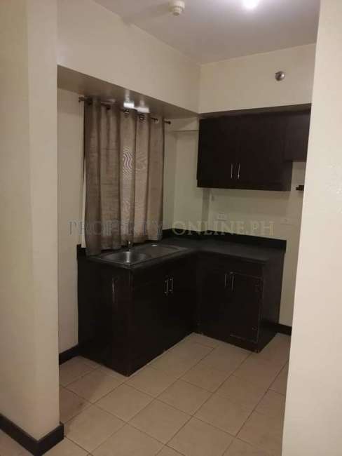 2 Bedrooms Condominium Unit For Sale in Cypress Towers
